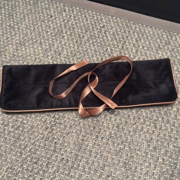 Dyson | Bags | Dyson Velvet Travel Bag For Straightener Black Outside ...